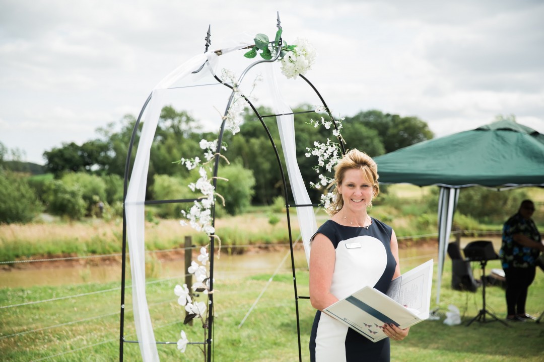 Outdoor weddings - summer is coming - Just Celebrations